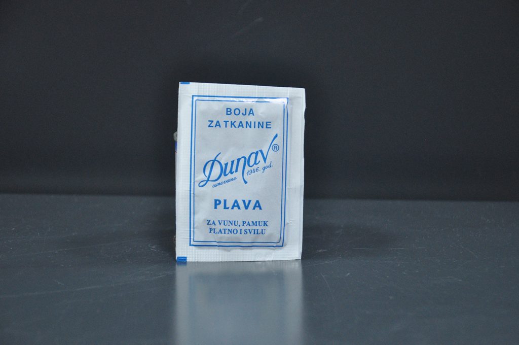 Lisa Comerc - promet boja i lakova na veliko i malo